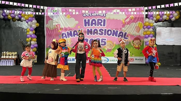 Lomba Merangkak hingga Fashion Show di Kota Kendari Sultra Peringati Hari Anak Nasional 2025 ...