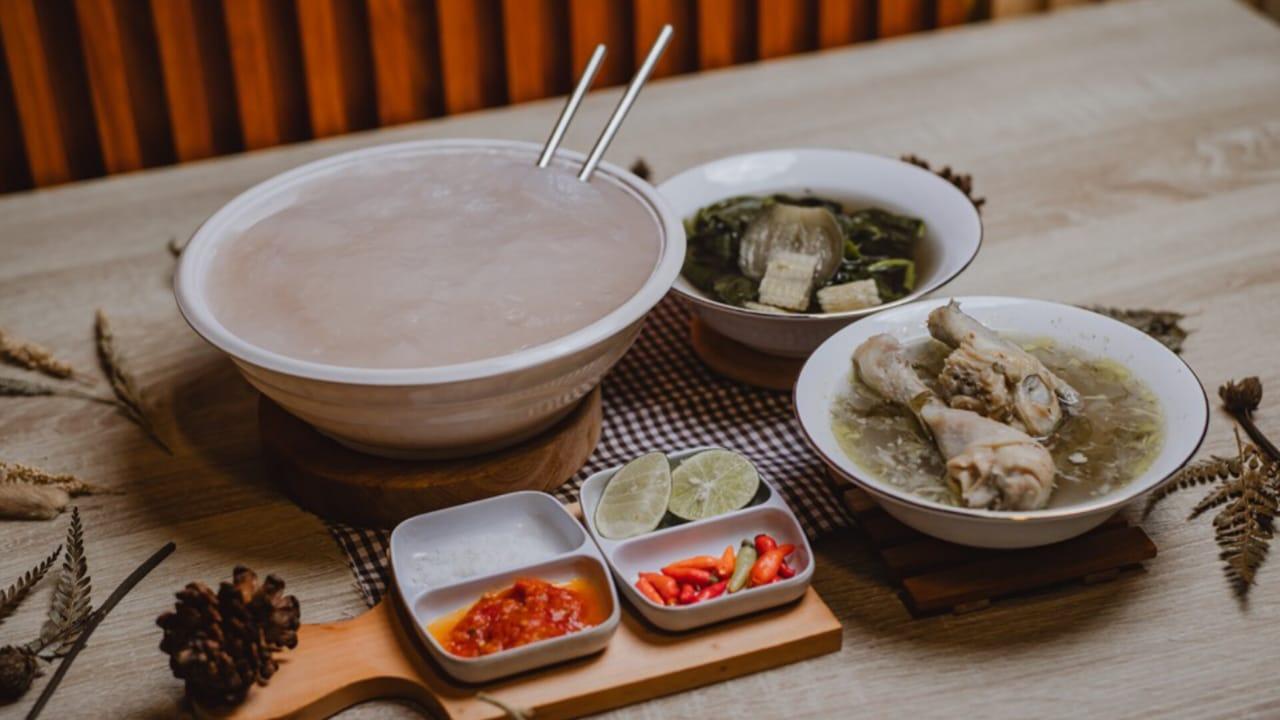 Mengulik Sinonggi, Hidangan Sagu Berkuah Khas Sulawesi Tenggara Jadi ...