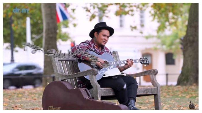 10 Lagu dengan Chord Kunci Gitar Paling Mudah Dimainkan, Cocok Buat Pemula Belajar Gitar ...