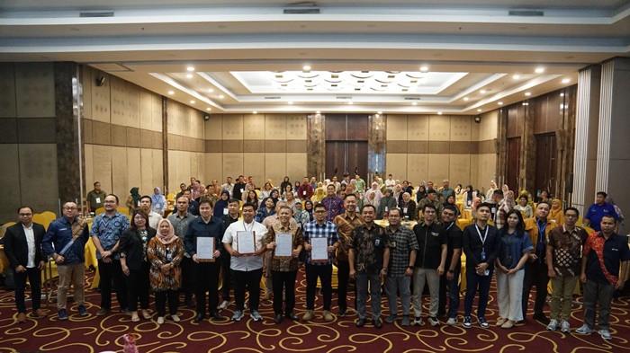 Bimtek Guru SMK Sales Naik Kelas: Bukti Program Gerakan 1000 Siswa Ubah ...