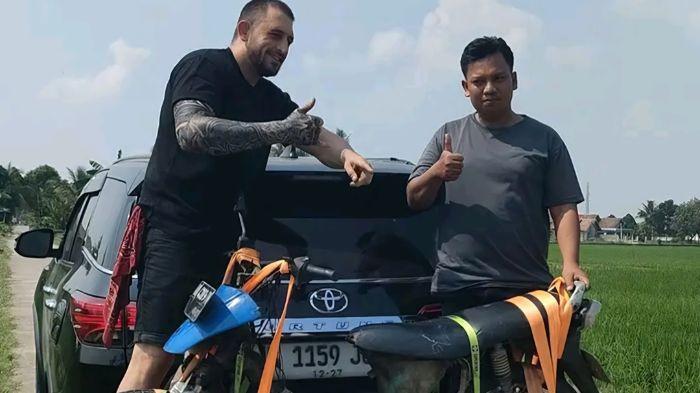 Sosok Edi Wahyudi, Guru di OKU Timur Viral Motornya Terbakar, Kini ...