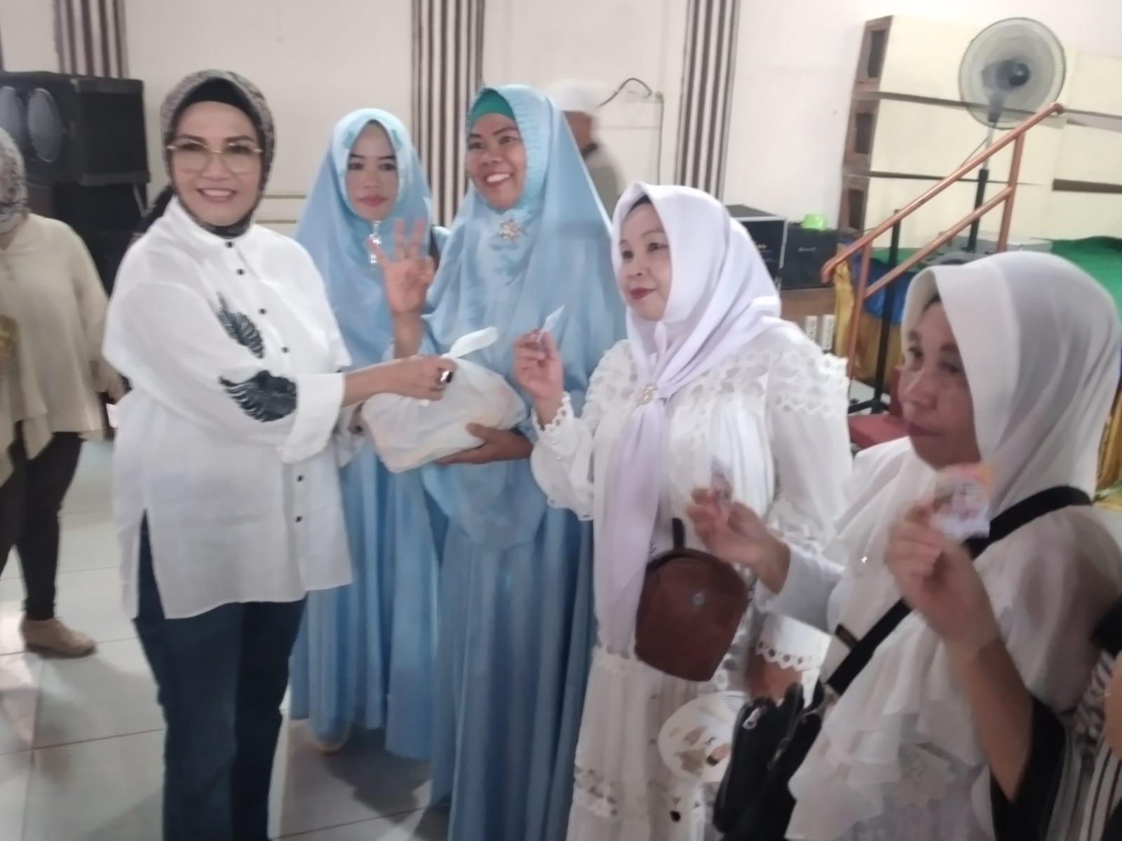 Matahati Gelar Kegiatan Tebus Murah Sembako di Gedung Shinta 7 Ulu ...