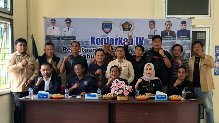 Kembali Menjabat, Usman Terpilih Aklamasi Sebagai Ketua PWI OKU Timur ...