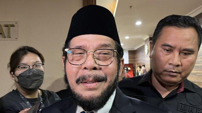 Siapa Anwar Usman? Profil Hakim MK yang Pamit Setelah 15 Tahun Mengabdi ...