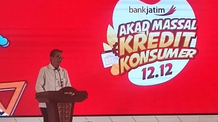 Bank Jatim Dapat Rekor MURI Lewat Kegiatan Tanda Tangan Akad Kredit ...