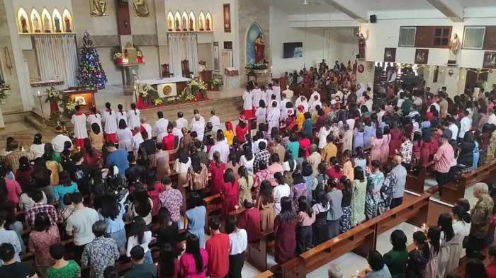 Jadwal Misa Natal 2025 Gereja di Surabaya 24-25 Desember, Katedral Hati ...