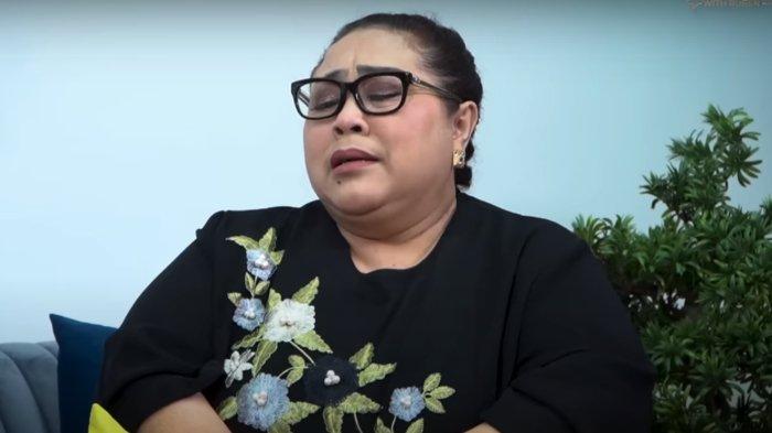 ISAK PILU Nunung Divonis Kanker Payudara, Komedian Meratap Sebut Nama ...