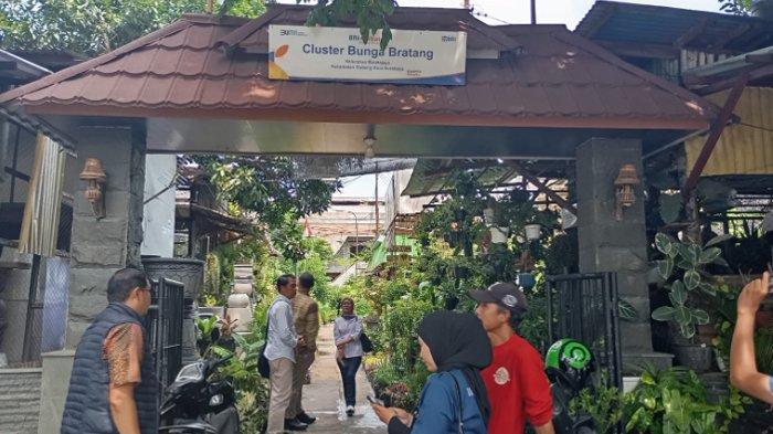 Menengok Pusat Penjualan Bunga dan Tanaman di Pasar Bunga Bratang ...