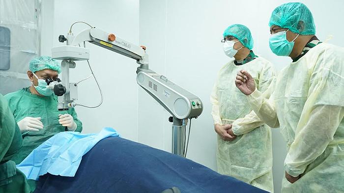 Kodam V Brawijaya Bersama Yayasan Buddha Tzu Chi Indonesia Gelar Operasi Katarak Gratis - Surya ...