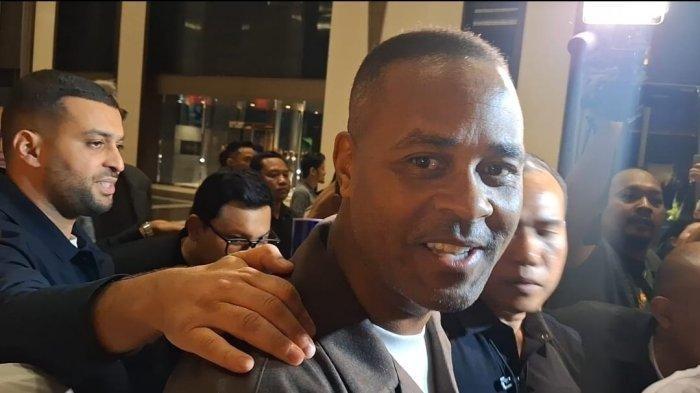 Tiba Di Indonesia, "Halo, Selamat Malam" Sapa Singkat Patrick Kluivert ...