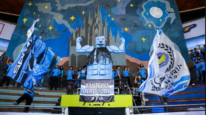 Maskot Rusa Biru Berkibar Simbol Santeria Dukung Saints Berlaga di DBL ...