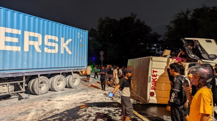 Detik detik Tabrakan Beruntun di Tol Semarang, Libatkan Sekitar 15 Kendaraan - Surya.co.id