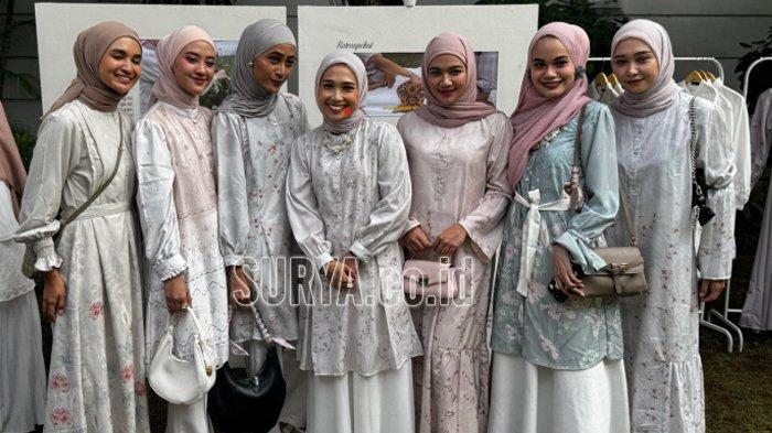 Busana Lebaran Giyomi, Koleksi Impresi Berwarna Pastel Tampil Penuh ...