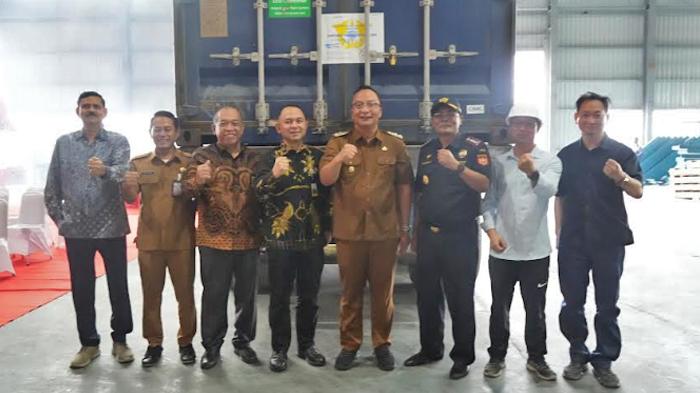 PT Xinyi Glass Indonesia Gresik Ekspor Perdana Produk Kaca 'Clear Float ...