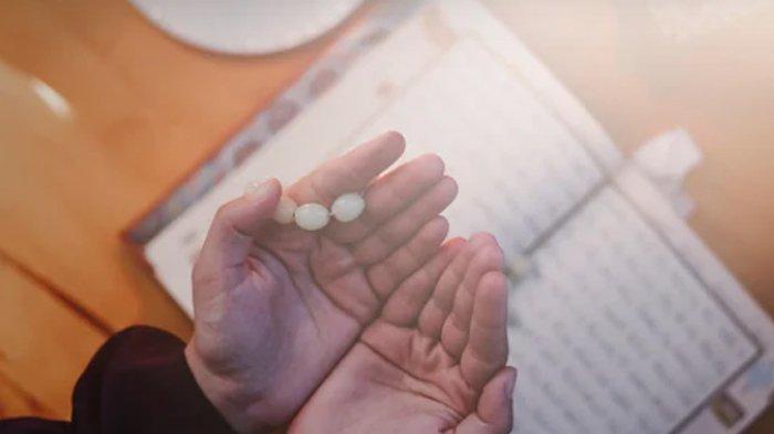 Lirik Sholawat Populer Yarobibil Mustofa Baligh Maqo Sidana Lengkap ...