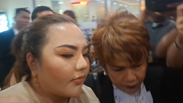 Ditanya Soal Hasil Tes DNA Tak Identik dengan RK, Lisa Mariana: Intinya ...