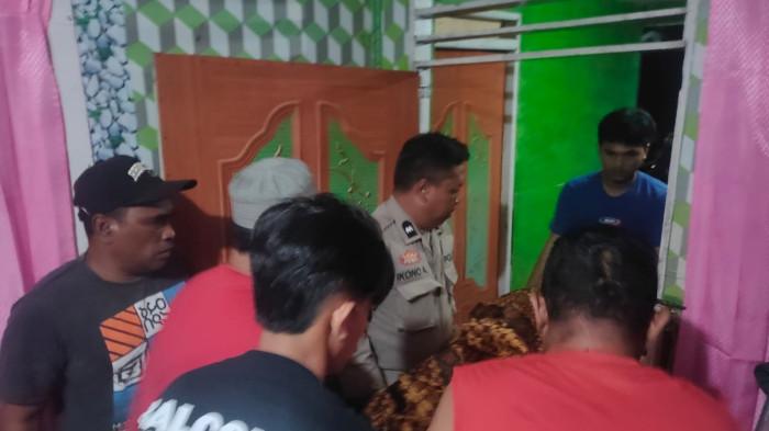 BREAKING NEWS: Pria Lansia Ditemukan Meninggal di Pesisir Pantai ...