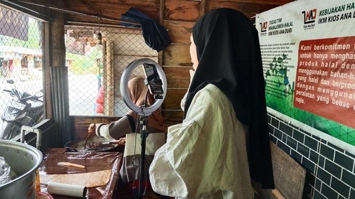 Jatuh Bangun Anryana Dedi Rintis Usaha Deppa Tori, Kini Omzet Hingga Rp 30 juta Per Bulan ...