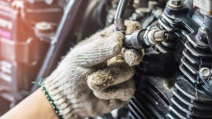 Agar Busi Motor Tidak Kemasukan Air Saat Hujan, Begini Solusinya ...