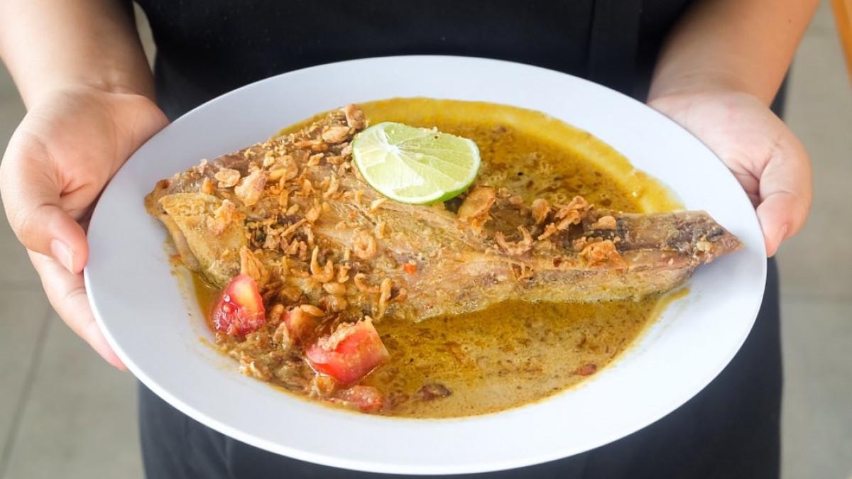 5 Tempat Makan Siang Dekat Kebun Binatang Surabaya, Enak & Terjangkau ...