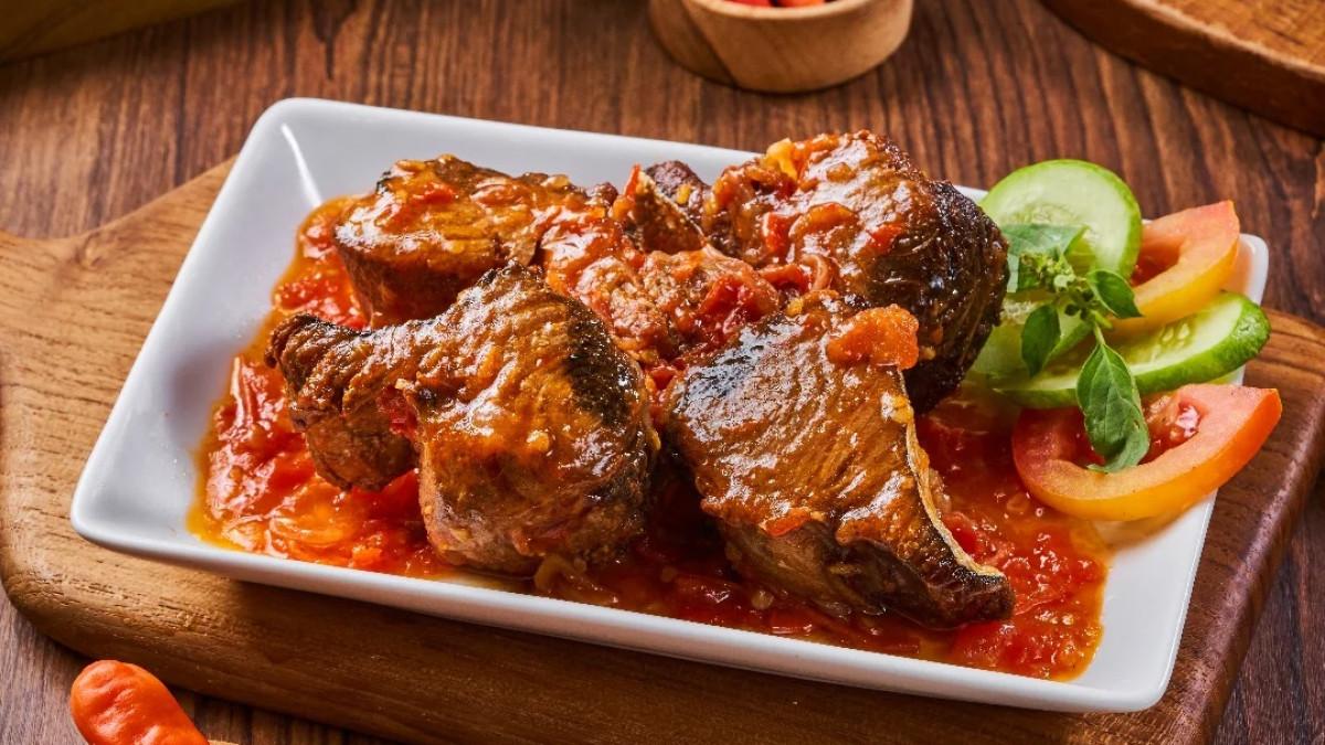 5 Tempat Makan Favorit Pekerja Kantoran di Kawasan Sudirman Jakarta ...