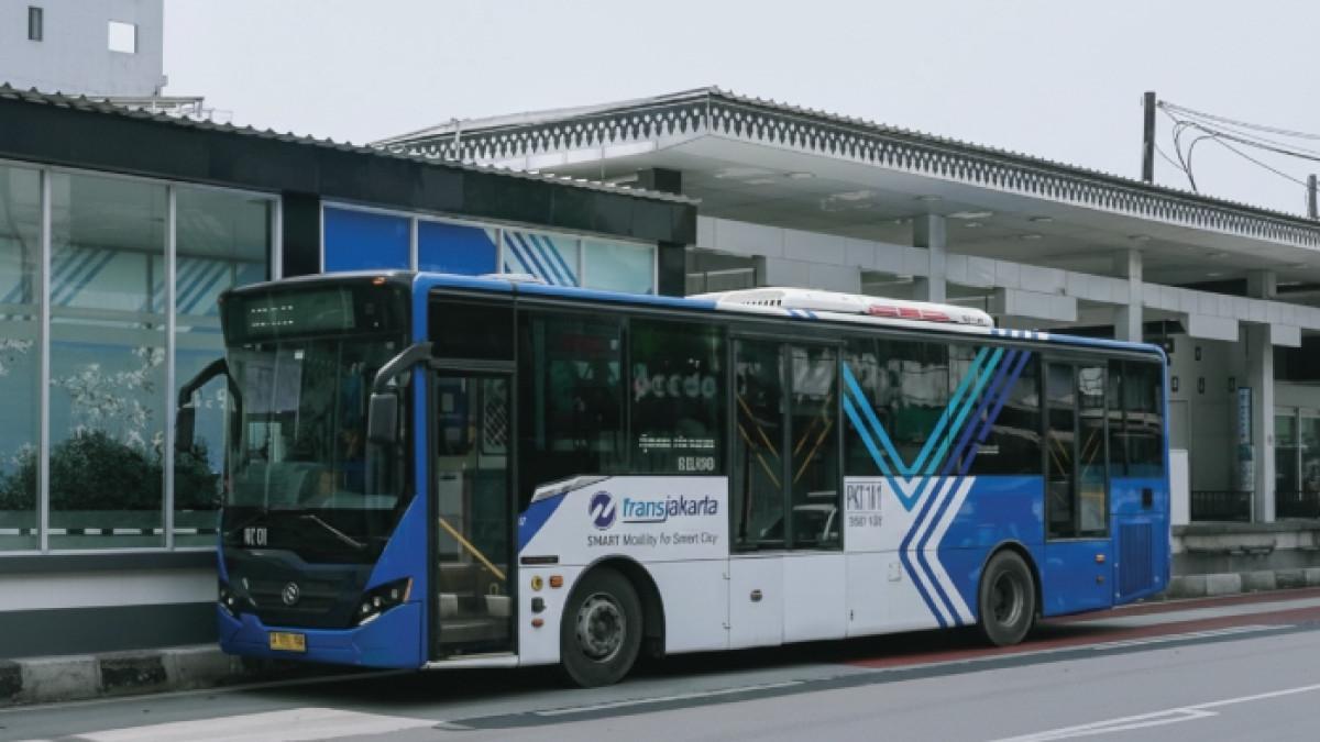 Malam Tahun Baru 2026: Cek Jadwal MRT, LRT, dan Transjakarta di Jakarta ...