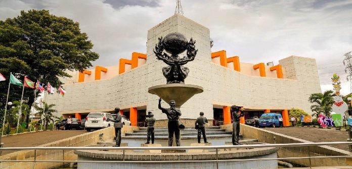 Harga Tiket Masuk TMII Jakarta 2026, Liburan Awal Tahun Keluarga Seru ...