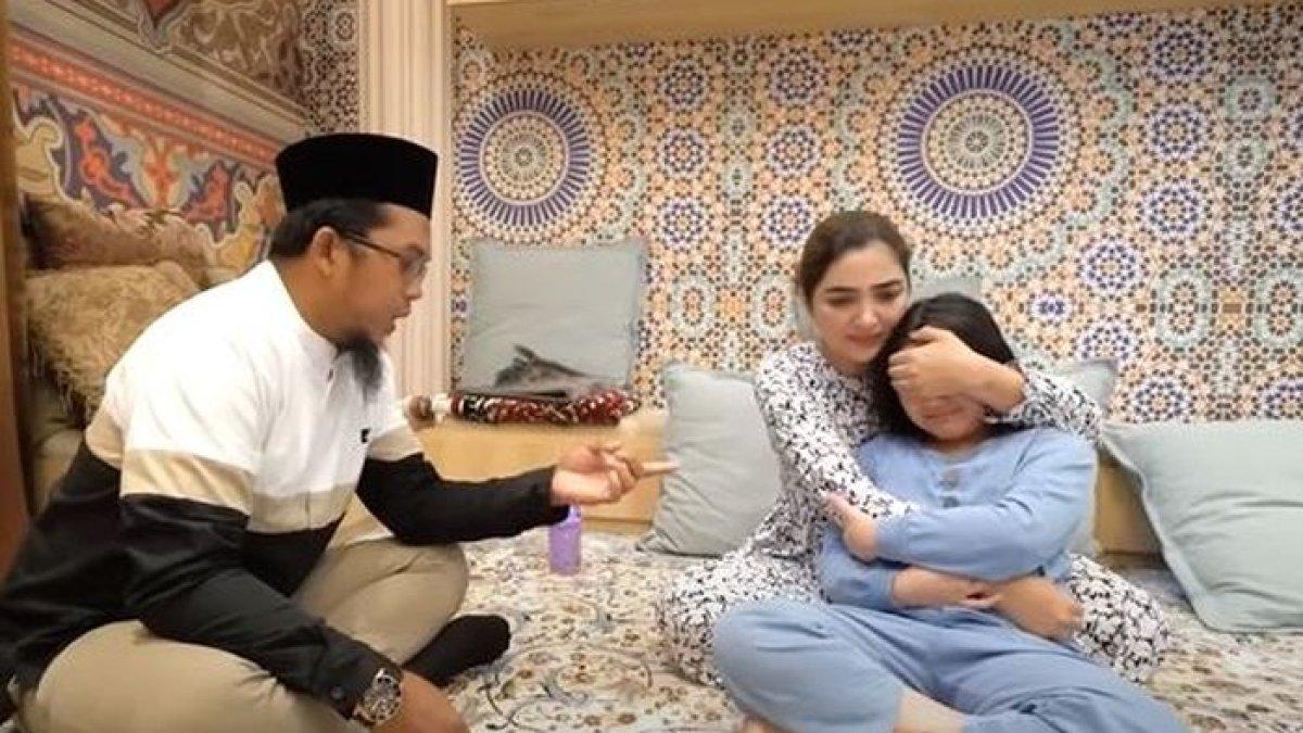 Diruqyah Ustaz, Arsy Muntah, Ashanty Diperingatkan Hati-hati Posting ...