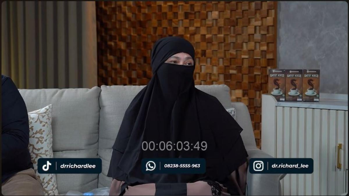 Dinikahi Ustaz Bernama Zaky, Wanita Ini Kesal Ternyata Diporoti ...