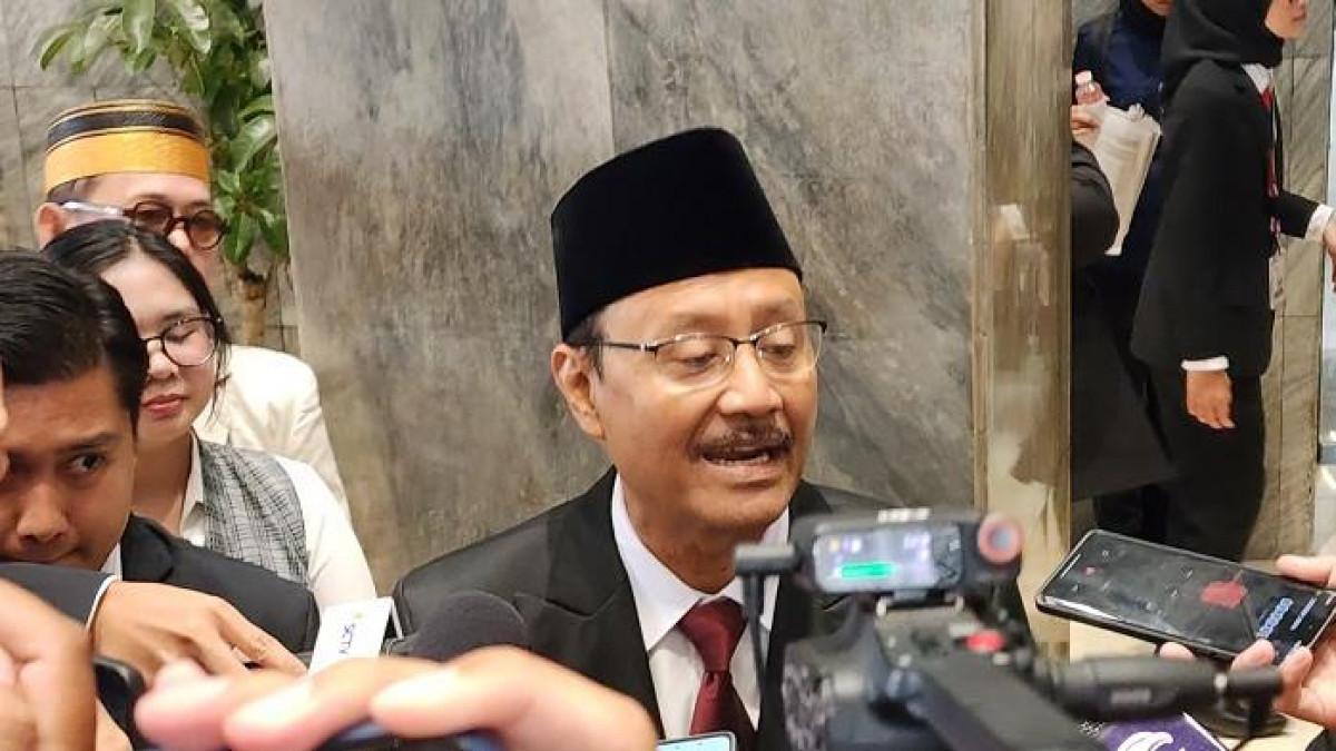 Hari Pertama Kerja Pasca Lebaran, 2.780 Pegawai Kemensos Tak Isi Absen ...