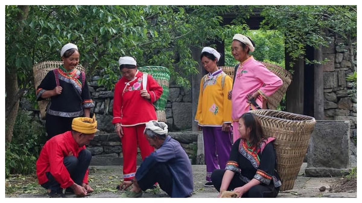 Tradisi Unik Suku Gelao, Pengantin Wanita Wajib Cabut Gigi Demi Hindari ...