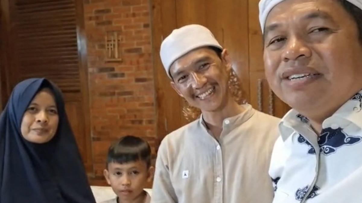 Ustaz Deni Guru Ngaji Nangis di Depan Dedi Mulyadi, Rahasia Pahit di ...