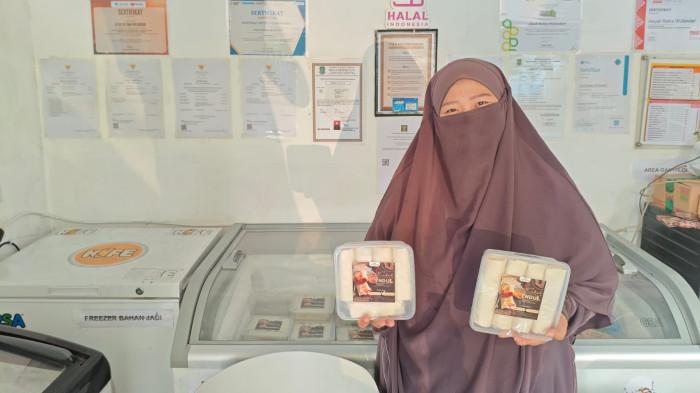 Dari Dapur Kontrakan ke Rak Swalayan, Lompatan Cuan Kebab Endul Berkat ...