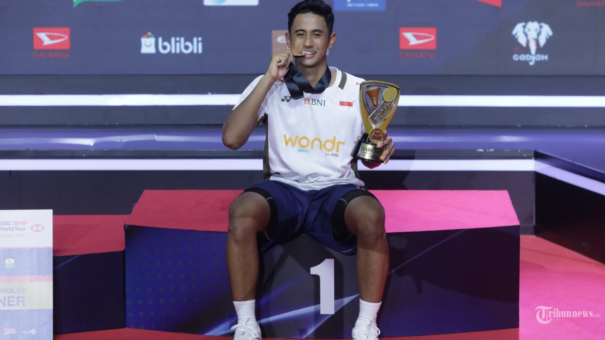 Hasil Thailand Masters 2026: Lee Zii Jia Retired, Alwi Farhan Lolos ...