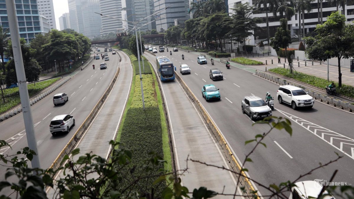 Ganjil Genap Jakarta Kembali Berlaku Hari Ini, 19 Agustus 2025 di 25 Ruas Jalan - TribunNews.com