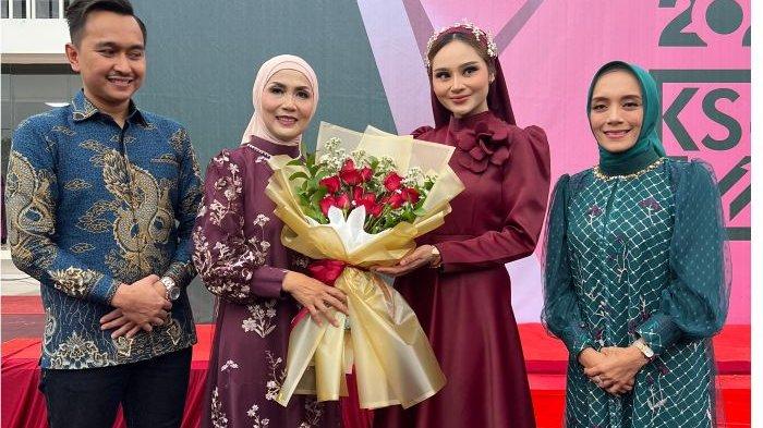 Begini Penampakan Desain Baju Lebaran Golden Fashion yang Terjual Habis Pasca Gelaran KSFW 2025 ...