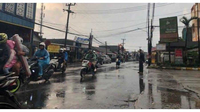 Prakiraan Cuaca Kota Bogor, 16 Juli 2025, Waspada Hujan Petir pada Sore ...