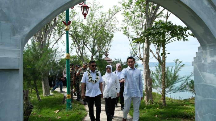 Geliatkan Pariwisata Banten, Pulau Lima Resort Operasikan 30 Cottages ...