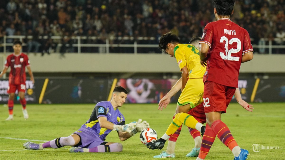 Persis Solo Terancam Degradasi di Pekan 33 Liga 1, Dewa United Bak ...