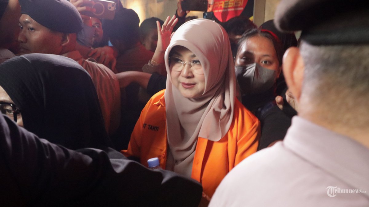 Pengacara Roy Suryo Ungkit Kubu 'Solo', Dokter Tifa Bilang 'Hadiah ...