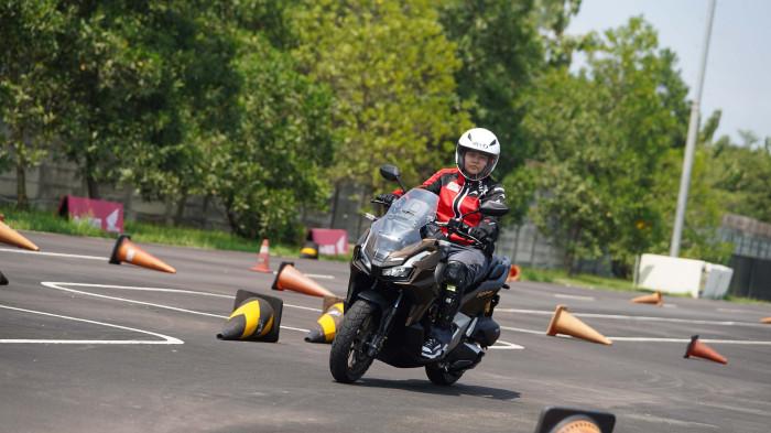 Test Ride New Honda ADV 160: Nyaman dan Tetap Bersahabat untuk ...