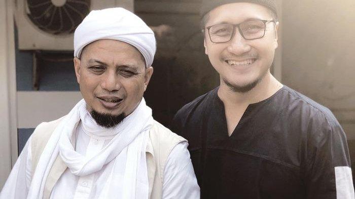 Arie Untung Kenang Momen Kebersamaan dengan Ustaz Arifin Ilham ...
