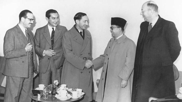 Sejarah Hari Ini: Lewat Konferensi Meja Bundar, Kedaulatan Indonesia ...