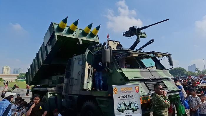 Mengintip Astros II MK 6, Peluncur Roket 4 Awak Berkecepatan Tembak 16 ...