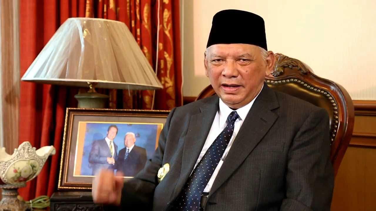 Prof. Dr. H. Awang Faroek Ishak, M.M., M.Si. - TribunNews.com