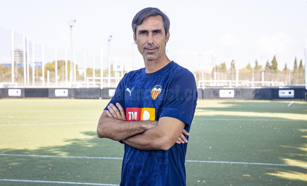 Sosok Pelatih Valencia Fernando Martin yang Hilang di Indonesia ...