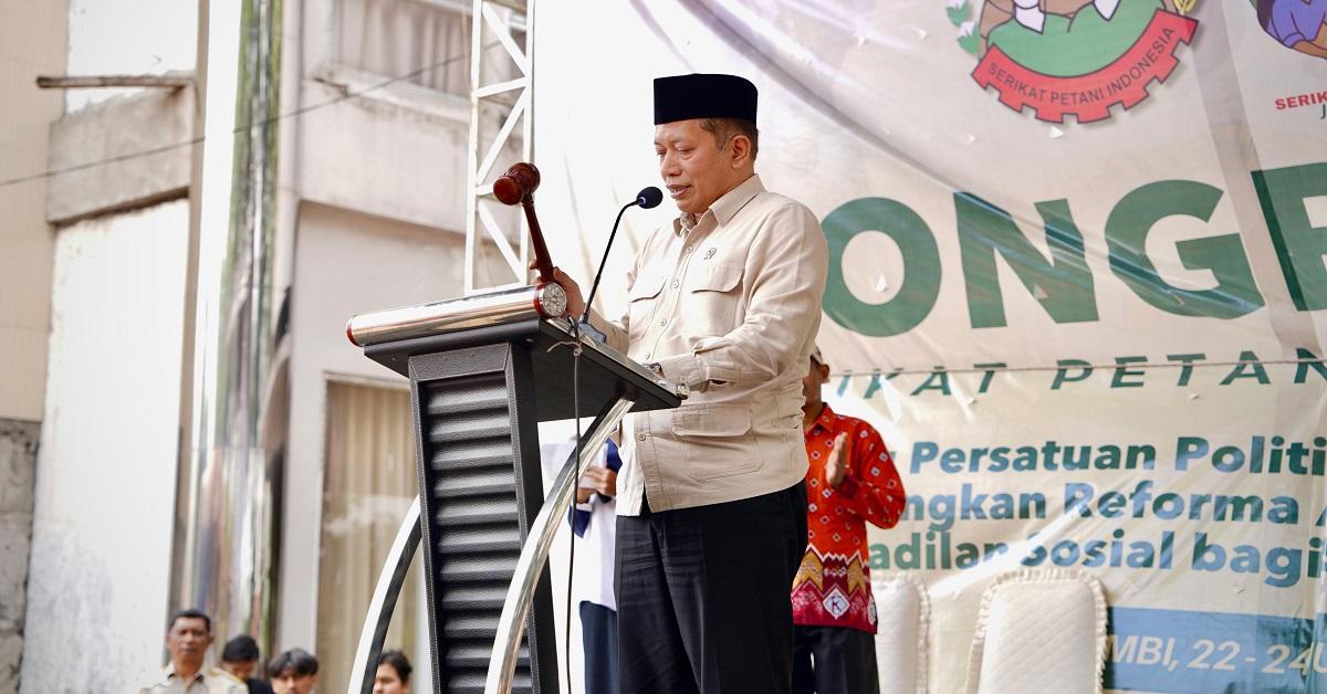 Usai Dilantik Jadi Menteri Koperasi, Ferry Juliantono Tidak Langsung ...