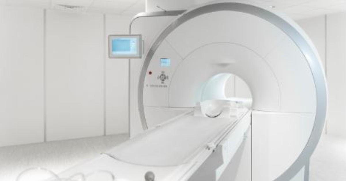 Pria 61 Tahun di AS Meninggal Setelah Tersedot Mesin MRI, Kalung Besi Berat 9 Kg jadi Penyebab ...