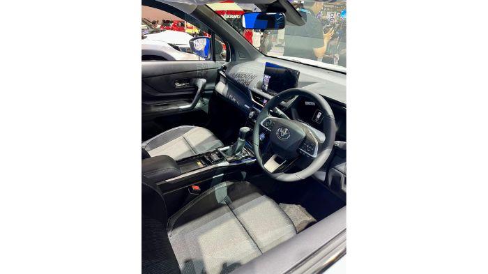 New Veloz Hybrid EV Hadir untuk Keluarga Indonesia, Harga Pre-booking ...