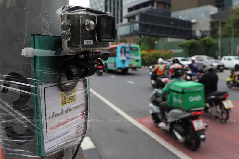 Atasi Macet, Kota Bangkok Ujicoba Lampu Merah Cerdas Berbasis AI ...